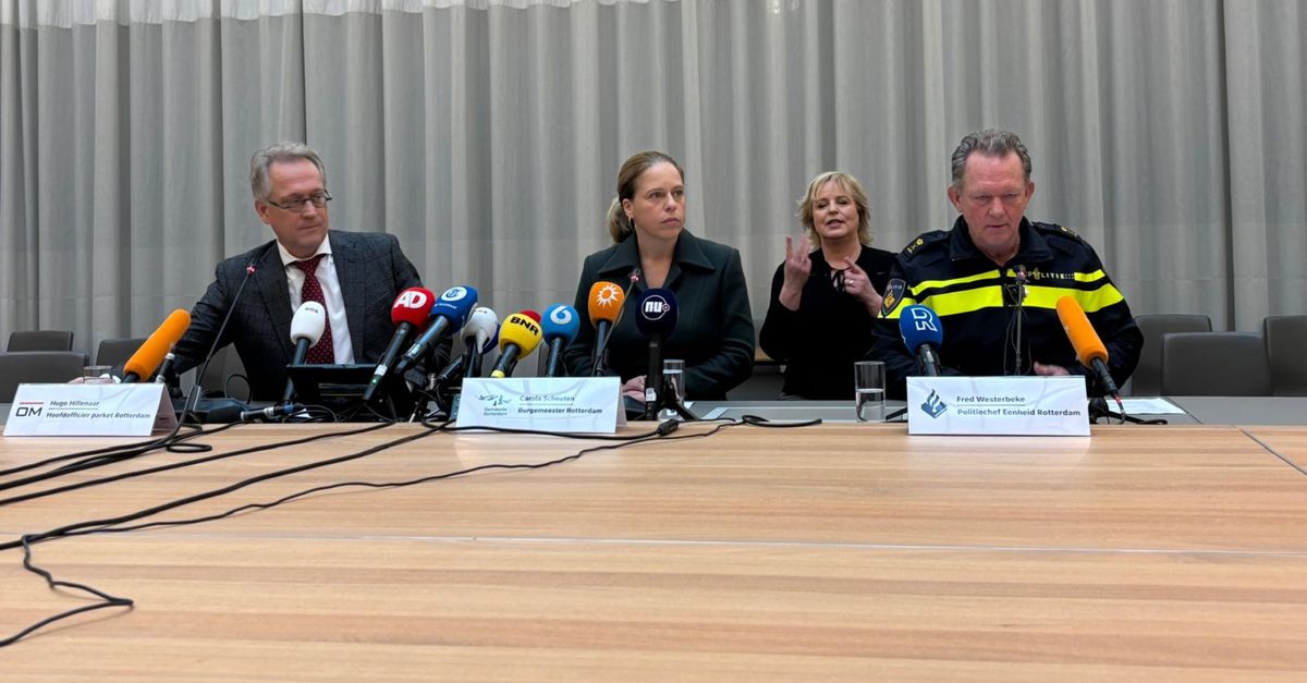Kijk terug: persconferentie over de serie dodelijke schietpartijen Rotterdam-IJsselmonde - Rijnmond