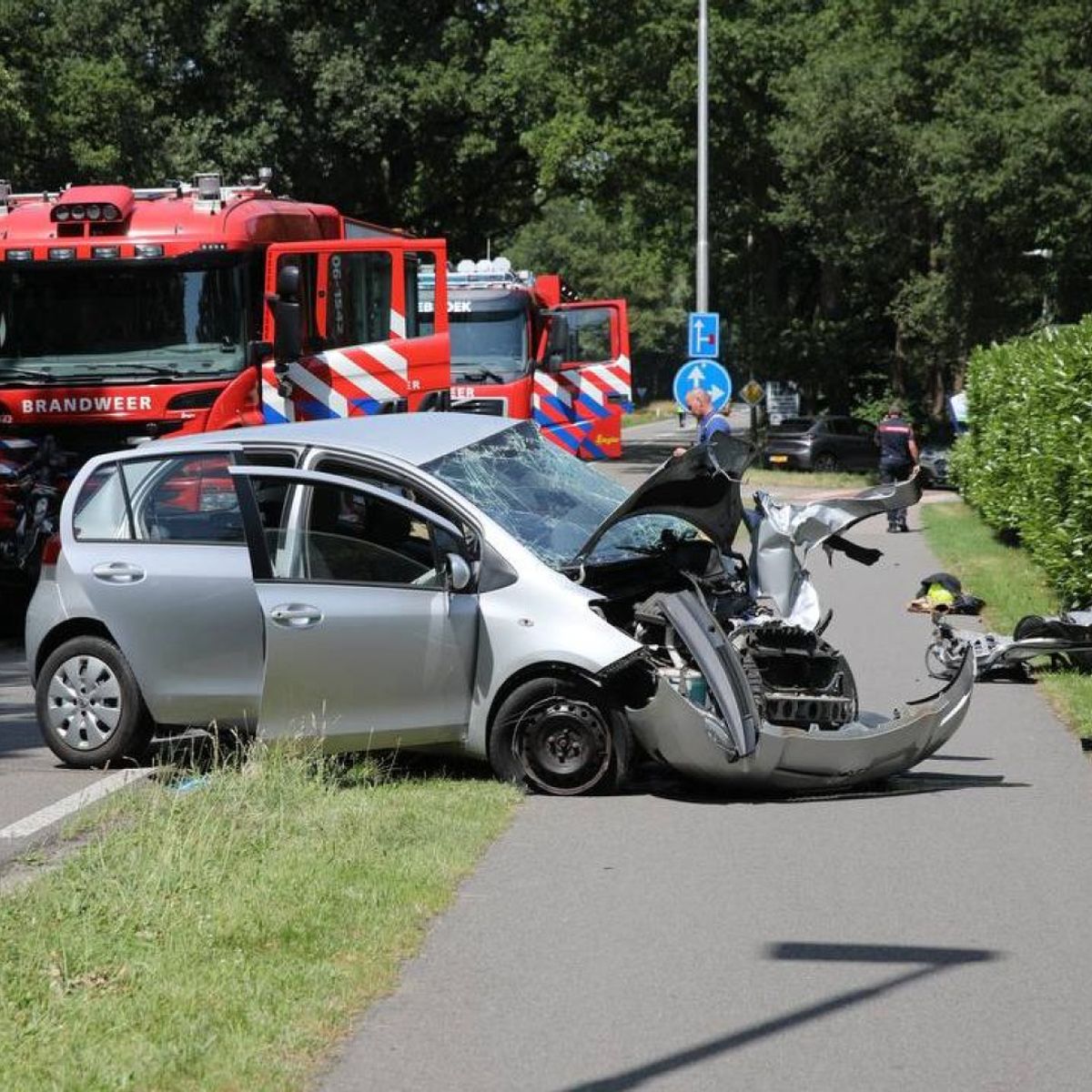 Zwaargewonde bij ernstig ongeluk met brandweerwagen - Omroep Gelderland