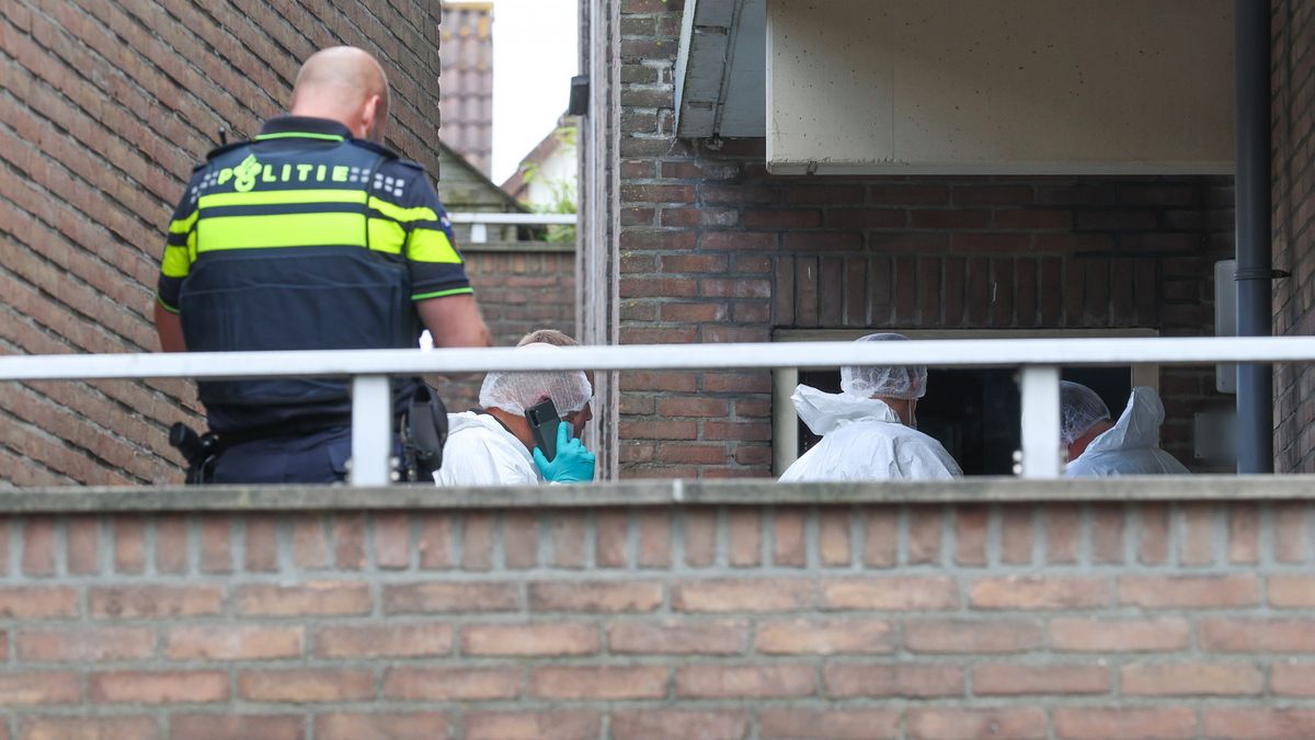Man dood gevonden in huis, politie gaat uit van misdrijf - Omroep West