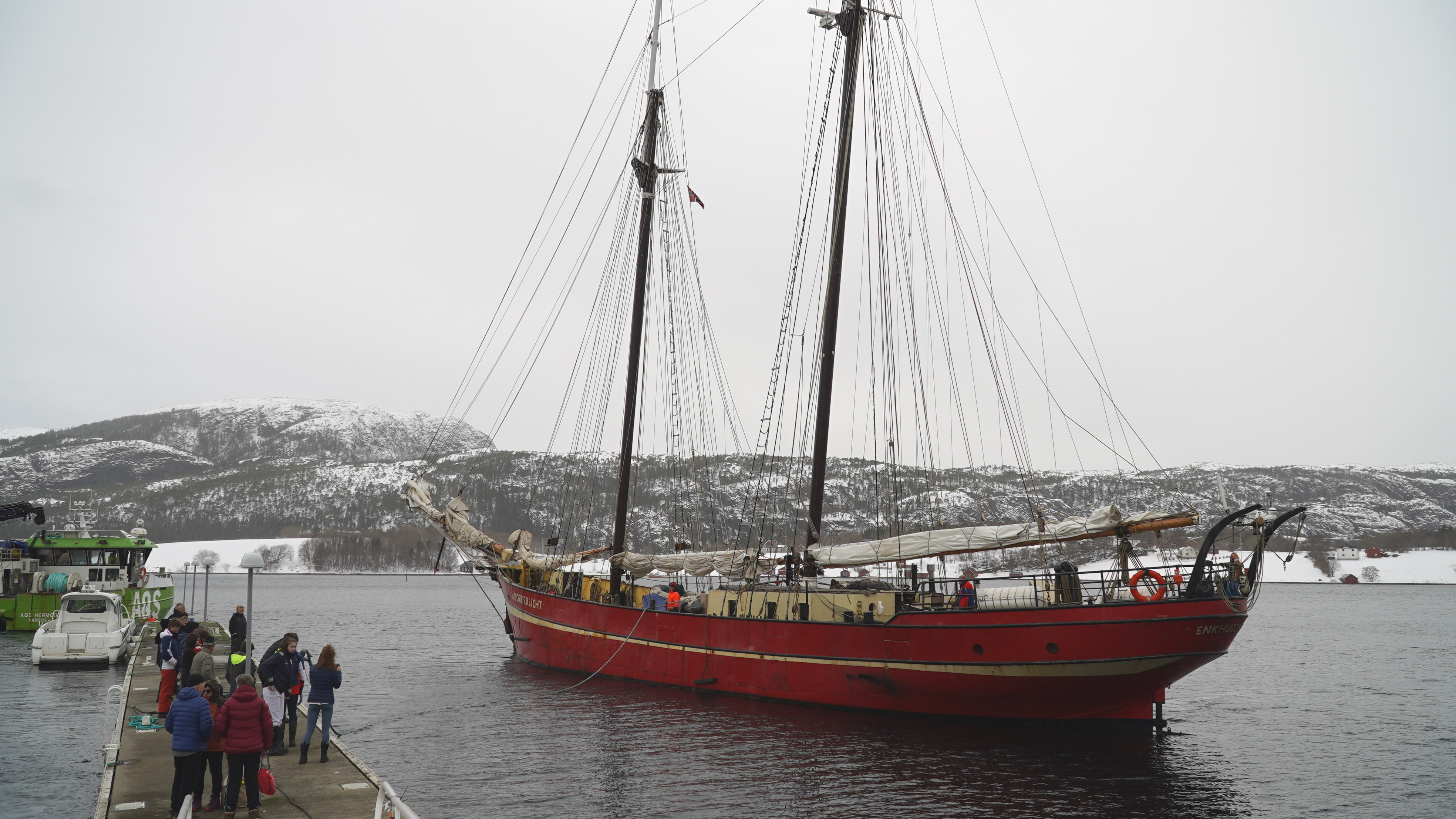 Schip Noorderlicht is los en kan reis naar Spitsbergen voortzetten ...
