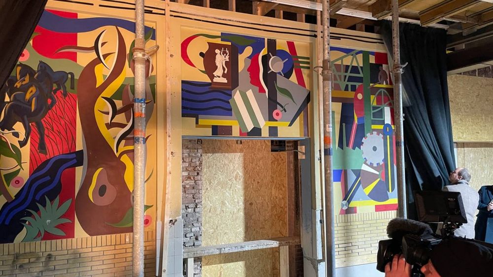 Muurschildering Jan van der Zee na jaar onthuld in nieuw kunstcentrum ...