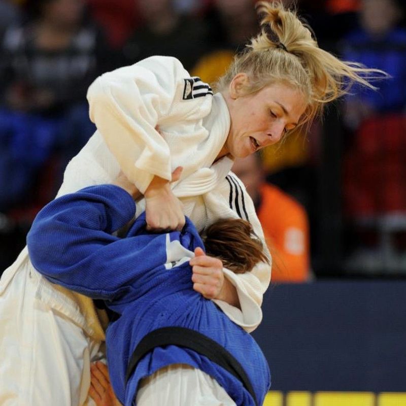 Kim Polling pakt brons en deelt harde tik uit aan concurrente voor ...