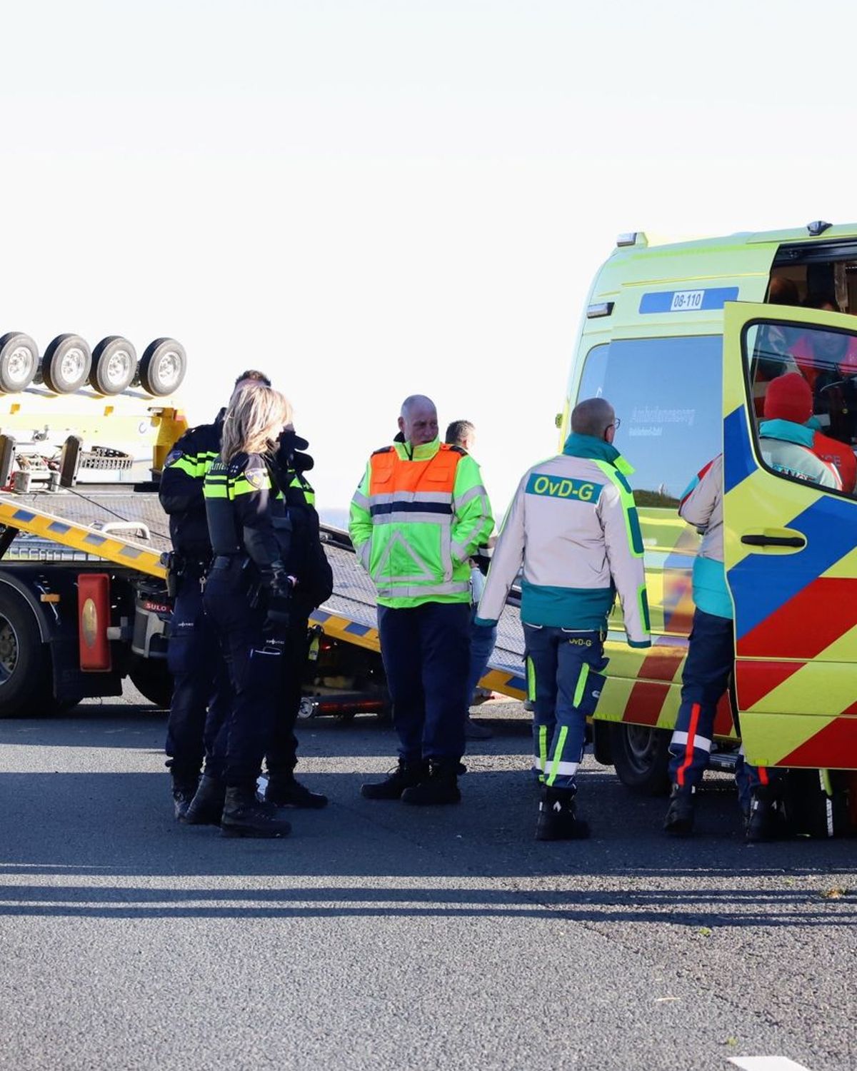 Man (41) overleden bij ernstig ongeluk A15 - Omroep Gelderland