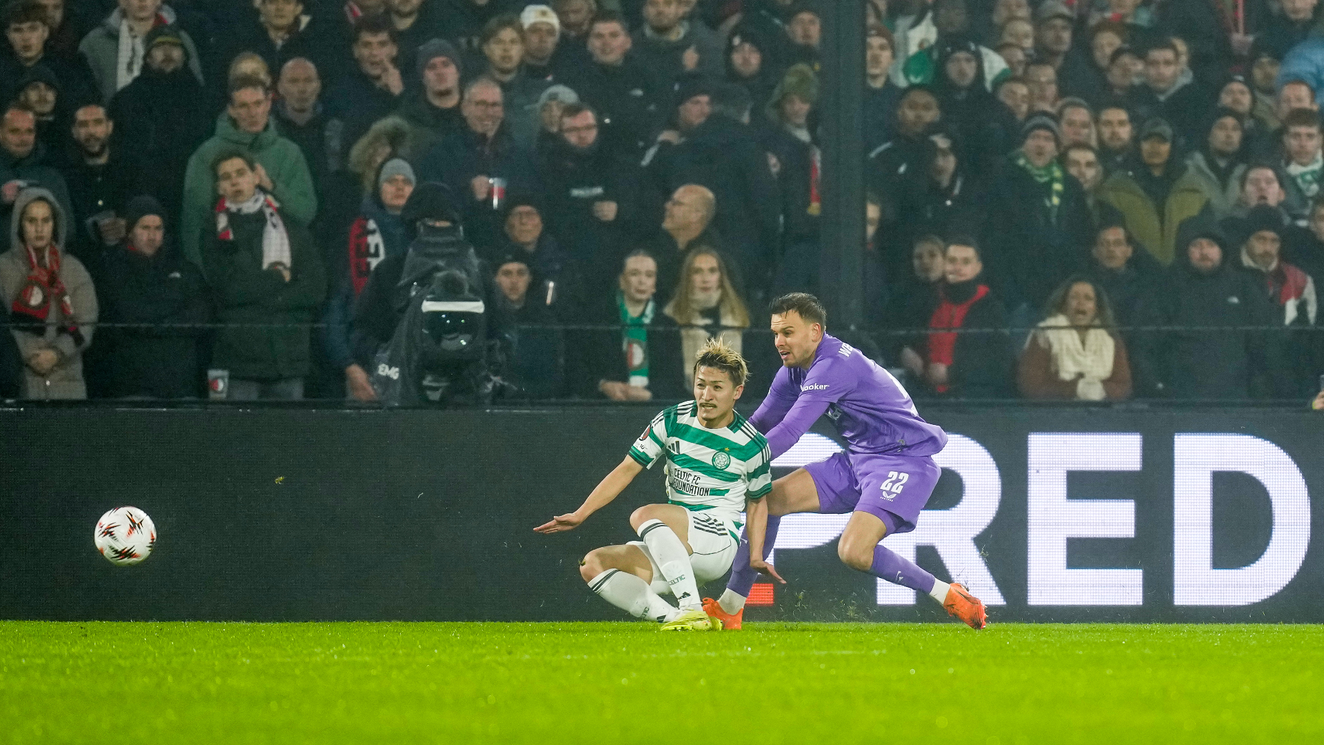 Slecht Feyenoord verliest op pijnlijke wijze van Celtic - Rijnmond
