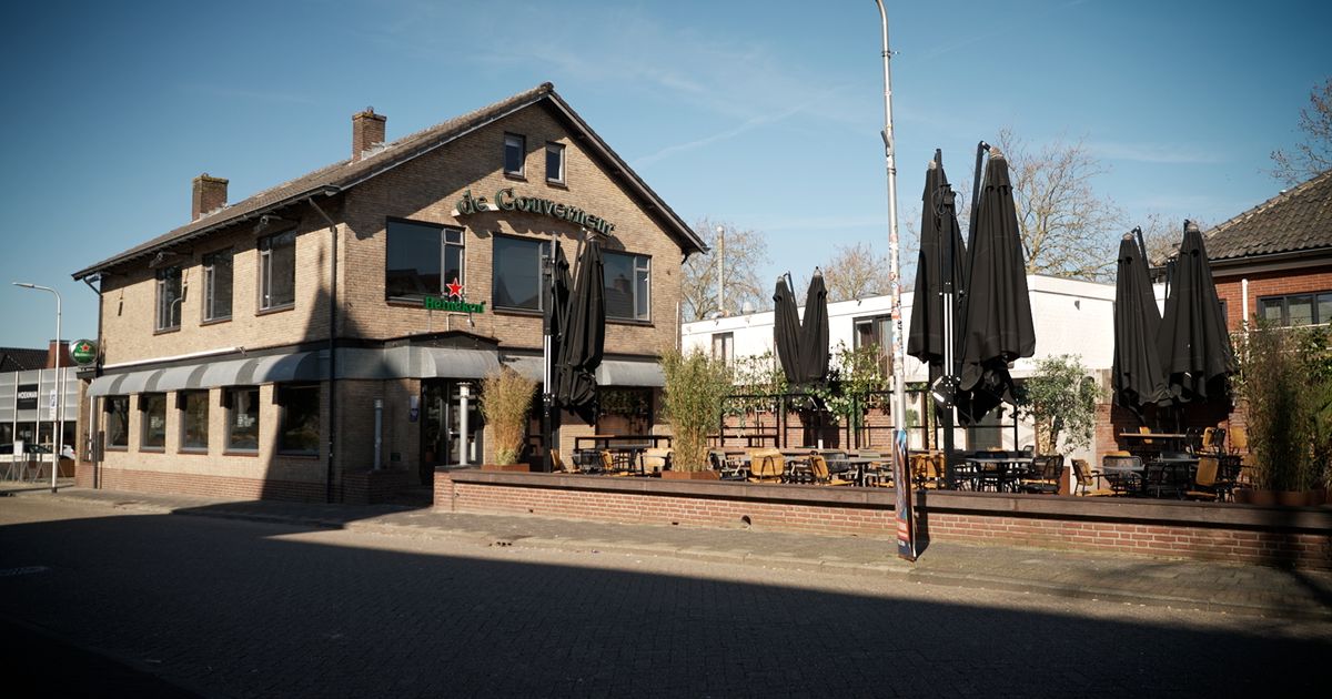 Zwaar mishandeld in feesttent Raalte: 'Voor hetzelfde geld trappen ze ...