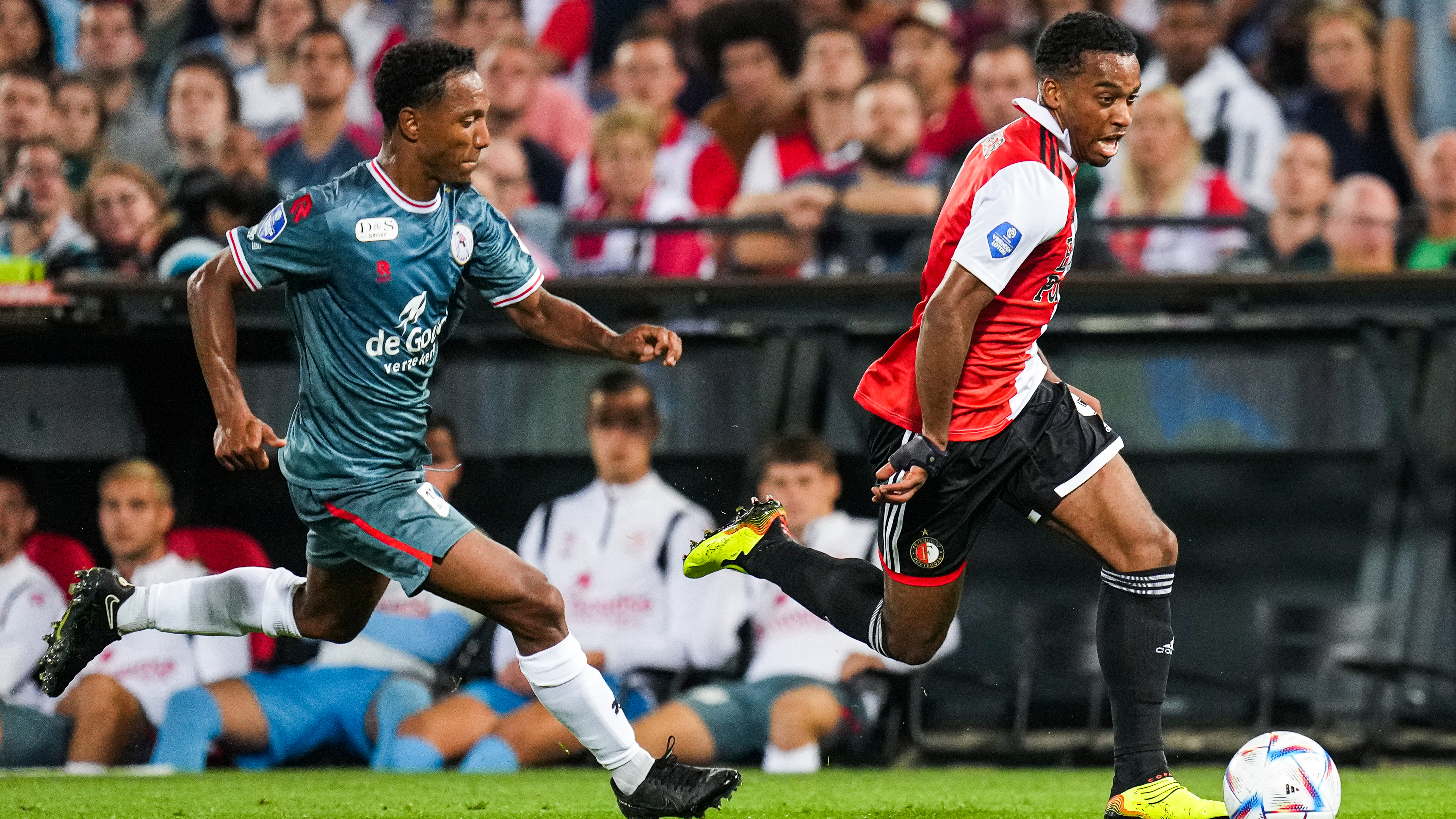 TERUGLEZEN: Feyenoord - Sparta (3-0) - Rijnmond