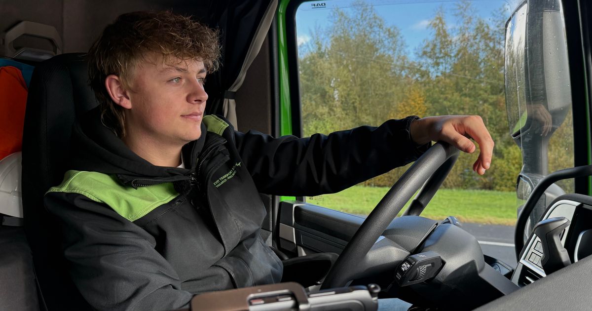 Wesley (20) rijdt alweer zijn derde bietencampagne: 'Het mooiste wat er ...