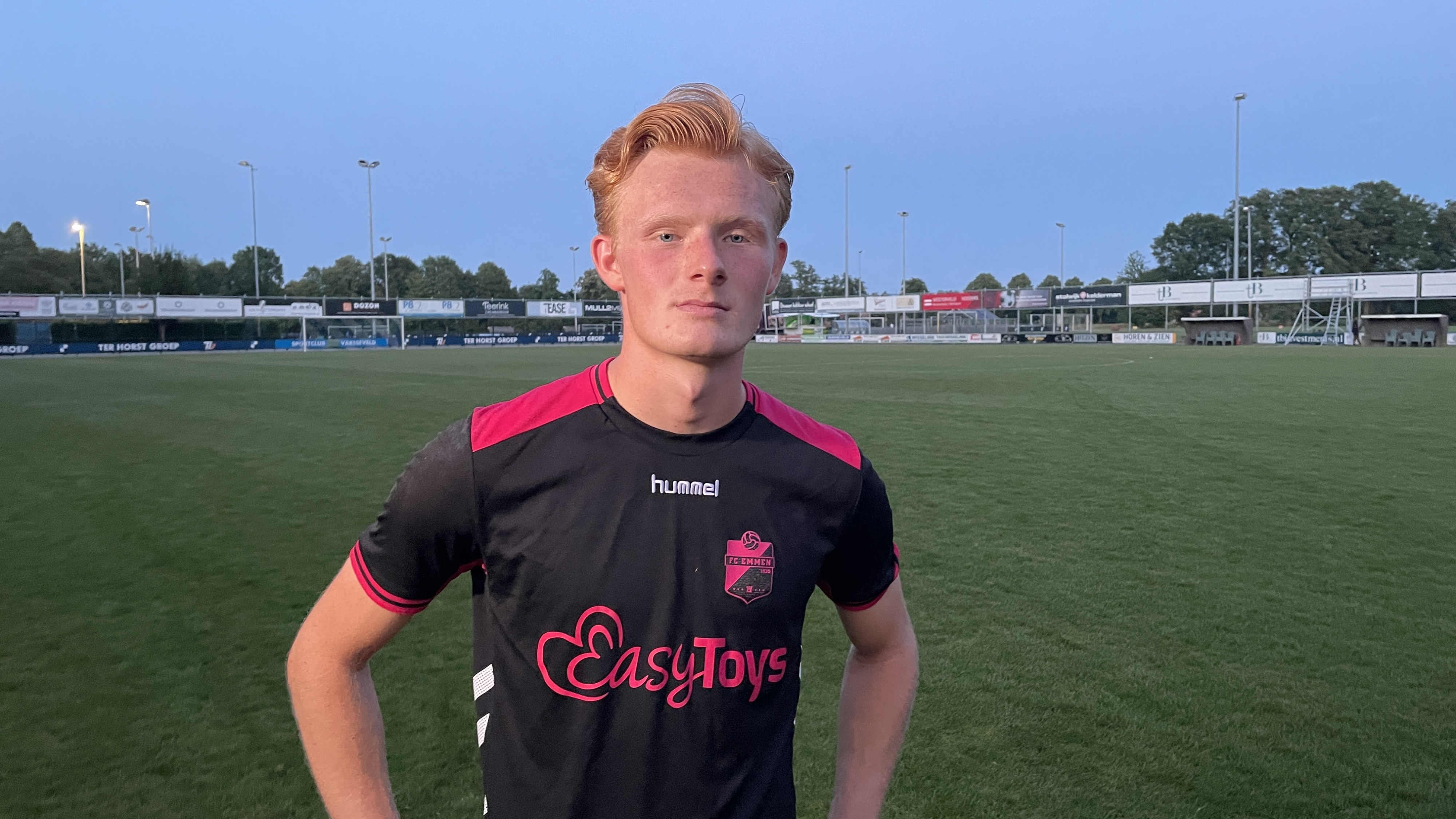 Aftellen naar FC Emmen - Jong Ajax met Julius Dirksen: 'Praten over ...