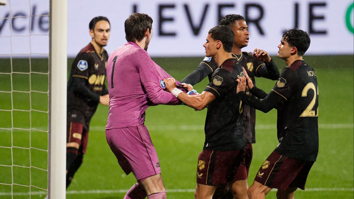 Kijk terug: Barkas redt FC Utrecht tegen Fortuna Sittard: 'Dankzij ...