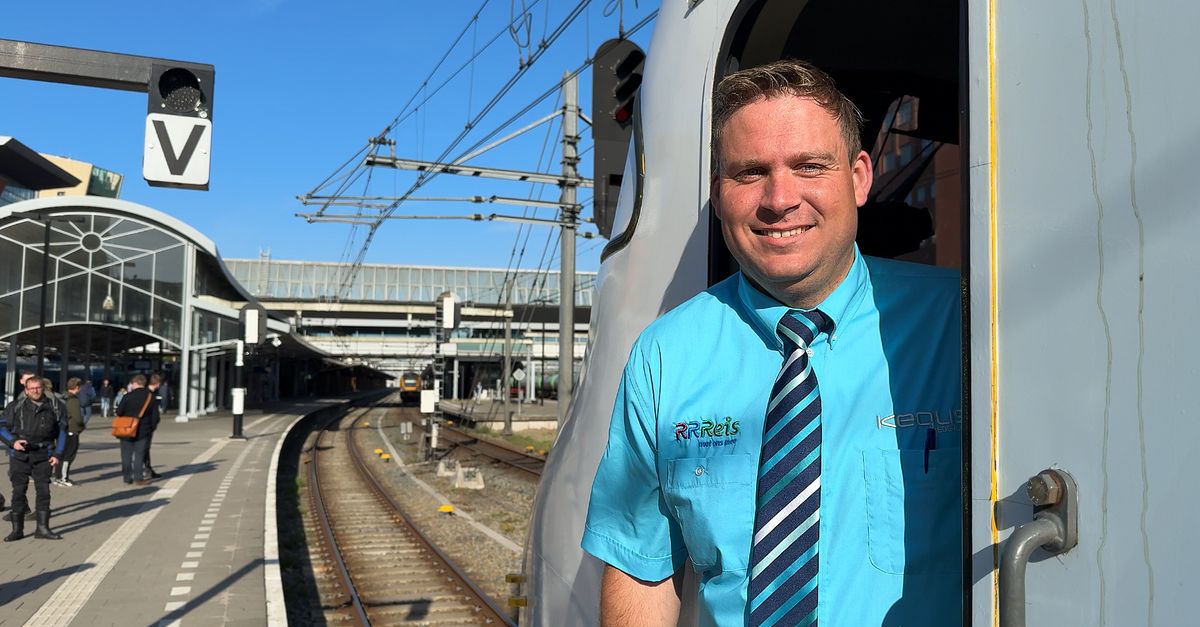 Machinist Michiel rijdt trots met oude 'Apekop'-trein: 'Hij remt iets ...