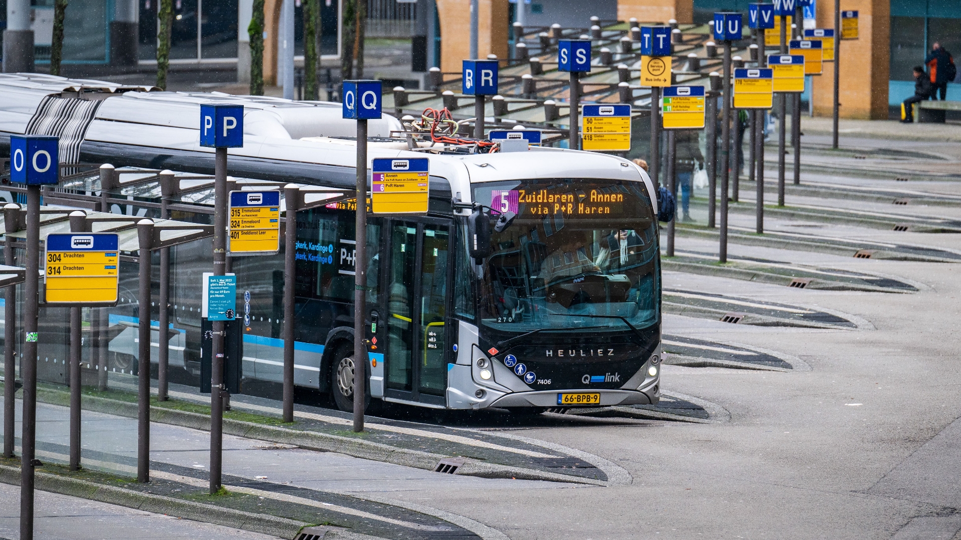 Qbuzz zet in 2025 meer bussen in op het platteland en naar Stad - RTV Noord