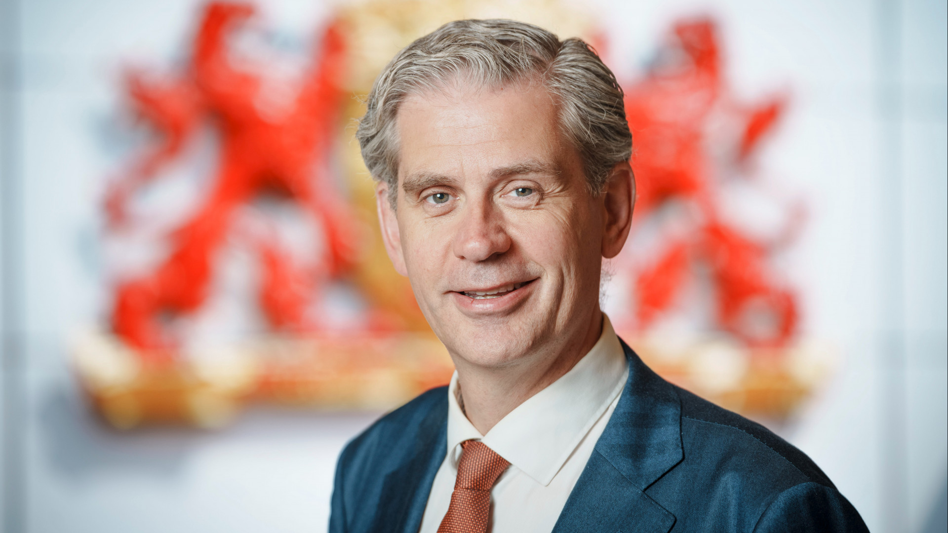 'Ik kan niemand en zal niemand verbieden iets anders te herdenken op 4 ...