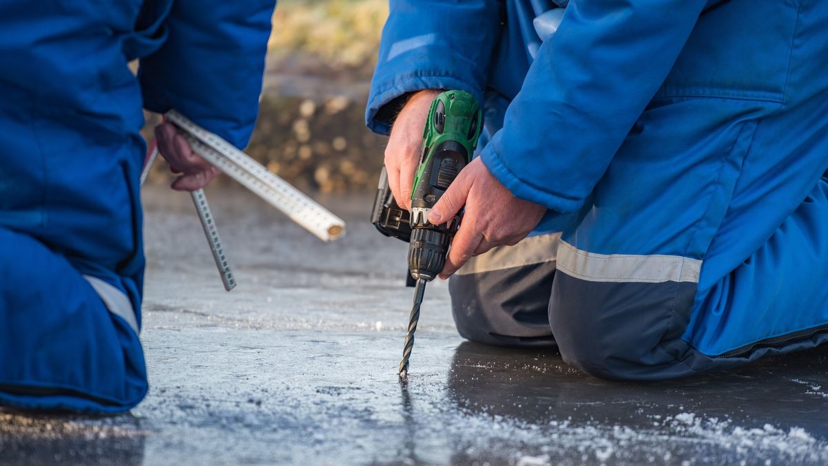 Weerman Jan Jonkman verwacht ijsgroei in de nacht: "Dinsdag voelt het aan als -10" - Omrop Fryslân