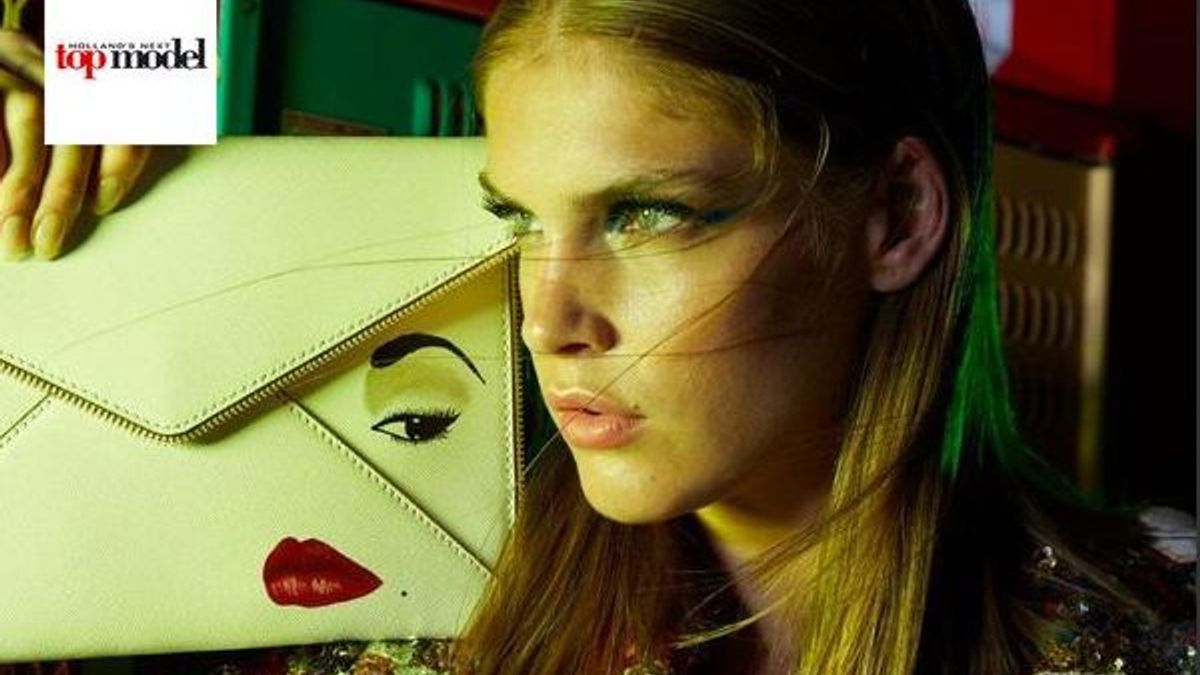 Jackie Hendrix ruziet met collega-modellen over de afwas - L1 Nieuws