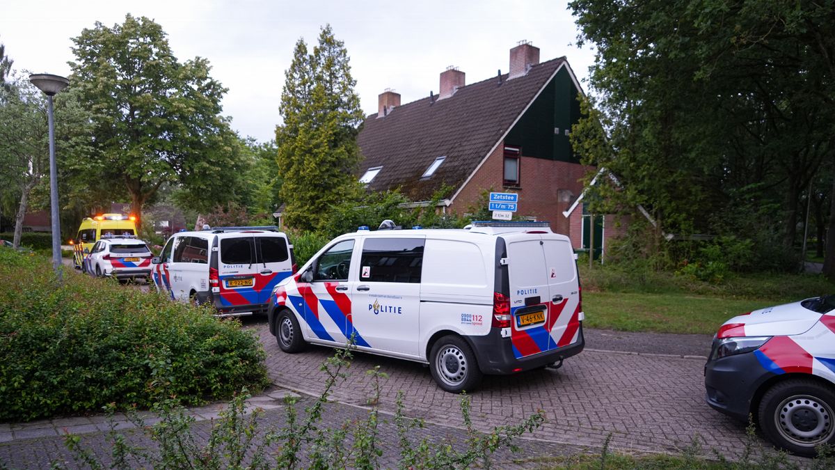 Schot of schoten gelost bij huis in Zuidlaren, één persoon raakt ...