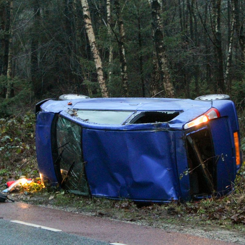 112-nieuws: Winkeldief op driewieler gepakt | Auto op zijn kant in ...