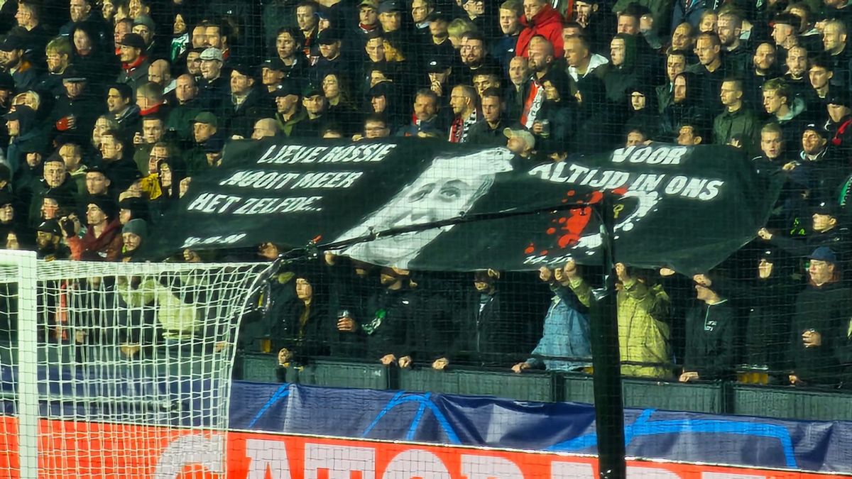 Spandoek bij Feyenoord voor verongelukte Rosella: 'Er zal altijd een ...