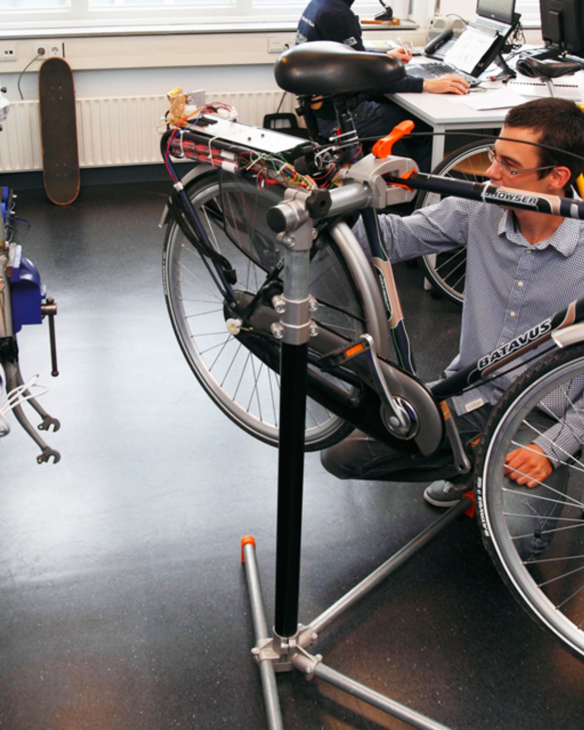 Nooit meer vallen met de fiets door uitvinding TU Delft - Omroep West