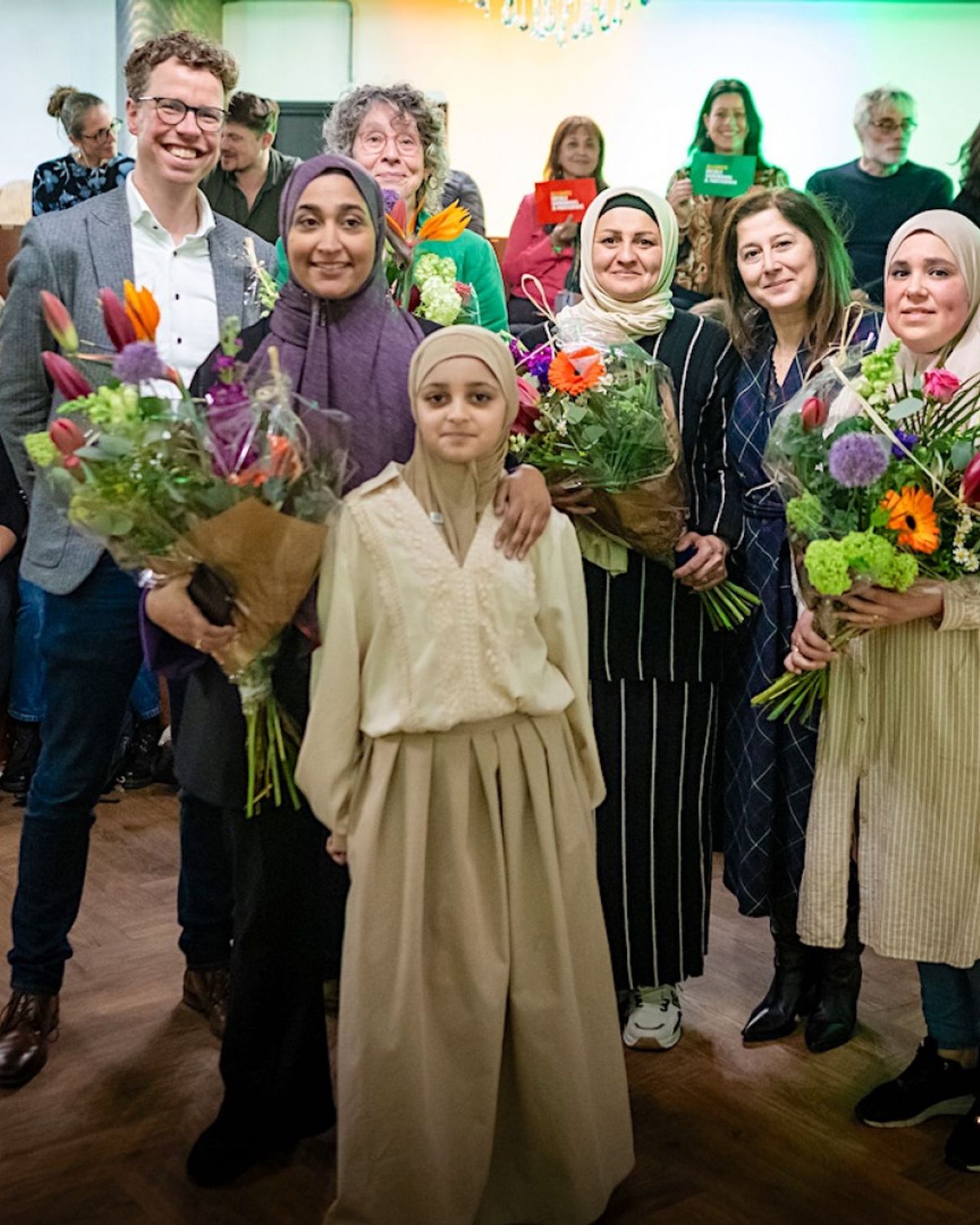 Zuidwest speldjes Voor Vijf Wijkbewoners In Tijd Van Groeiende zuidwest-speldjes-voor-vijf-wijkbewoners-in-tijd-van-groeiende