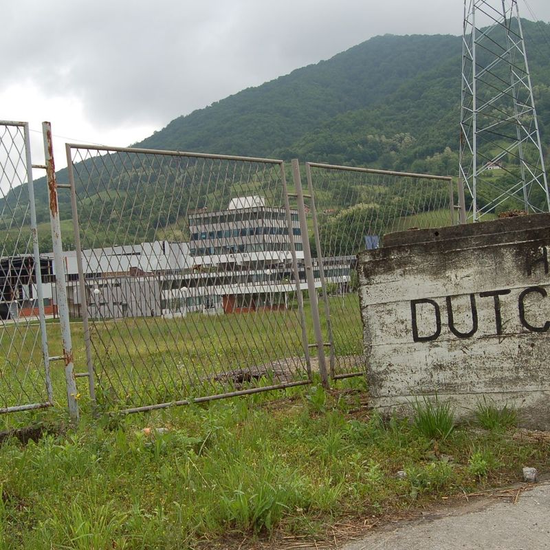 Dutchbat III-veteranen krijgen symbolisch bedrag van 5000 euro - RTV ...