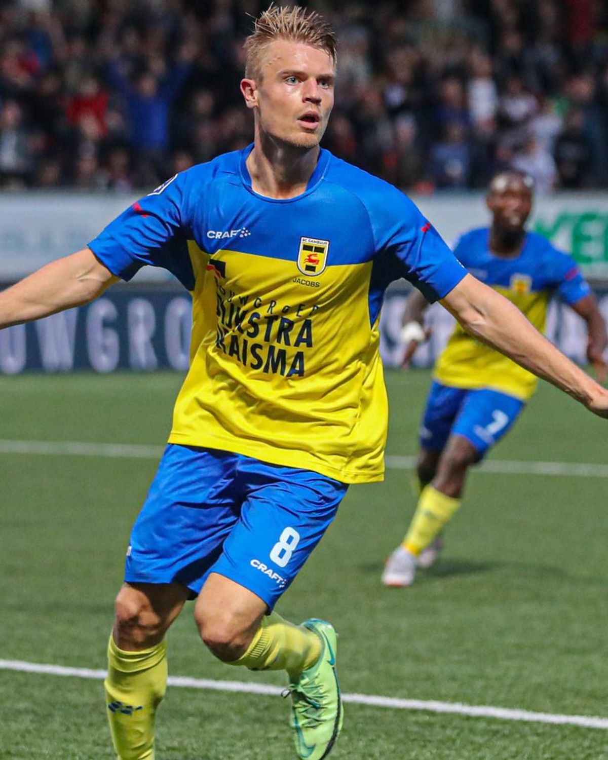 Jamie Jacobs langer bij SC Cambuur: "Er zit veel meer in die jongen ...