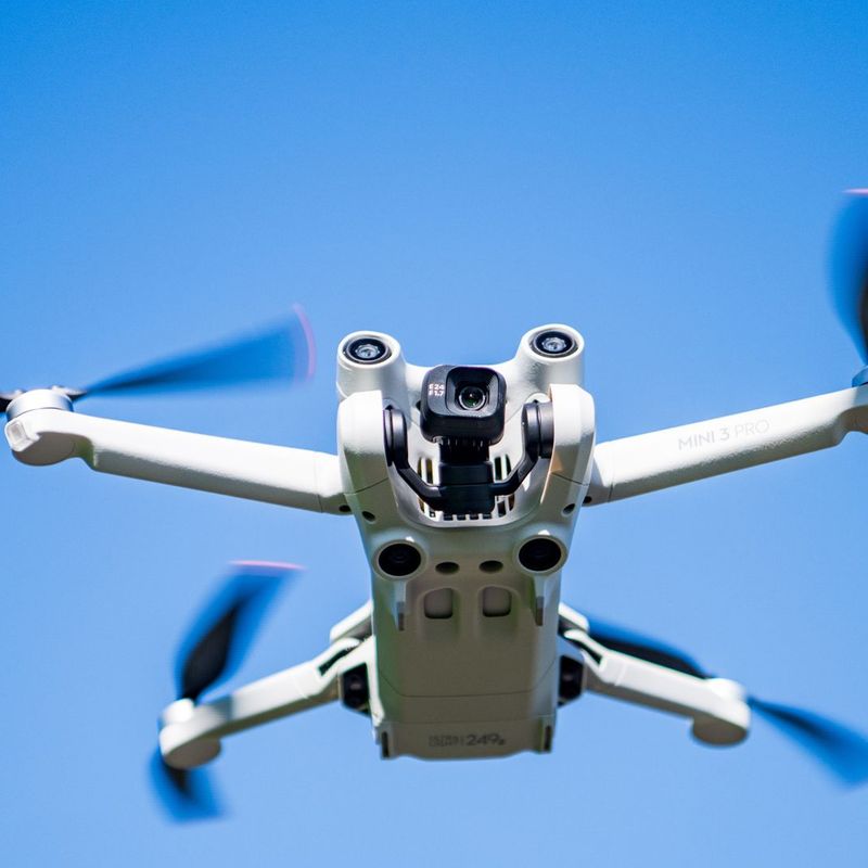 Vermiste Samed van bovenaf gezocht door drones - Omroep Gelderland