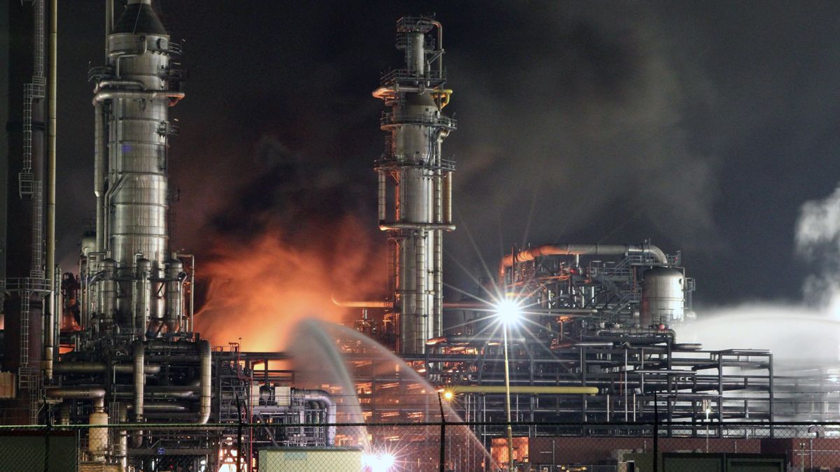 Oorzaak explosie Shell Moerdijk bekend - Rijnmond