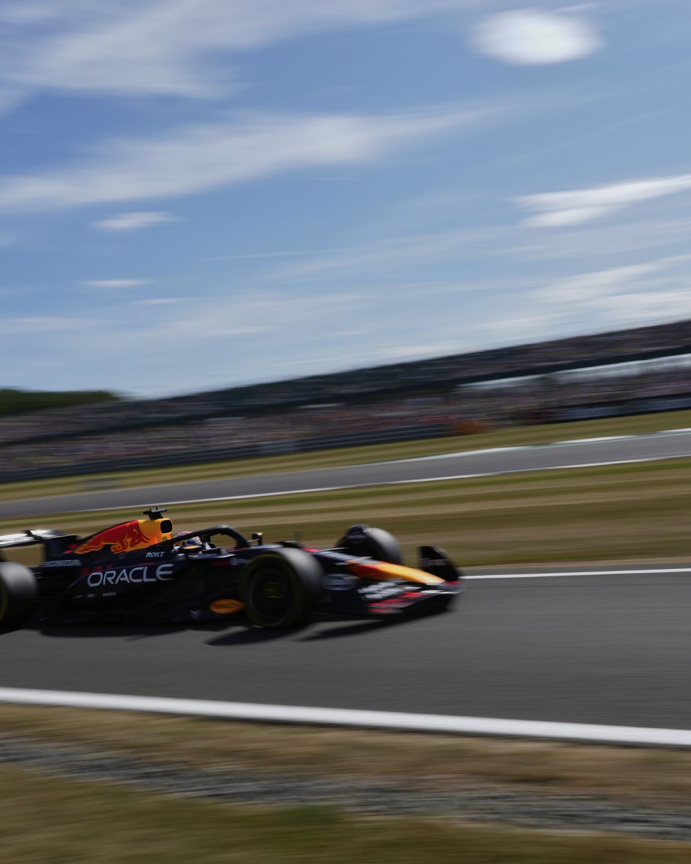 Teleurstellende vrije trainingen voor Verstappen in Silverstone - L1 Nieuws