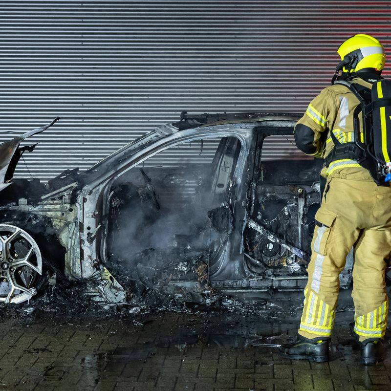 Dure Audi RS na tweede brandstichting total loss - Rijnmond