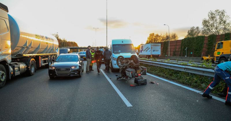 Verkeer uren vast op A28 tussen Utrecht en Amersfoort na ongeluk - RTV Utrecht