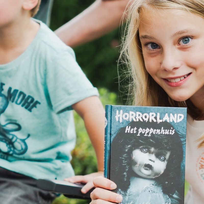 12-jarige Julie is gek op horrorverhalen - L1