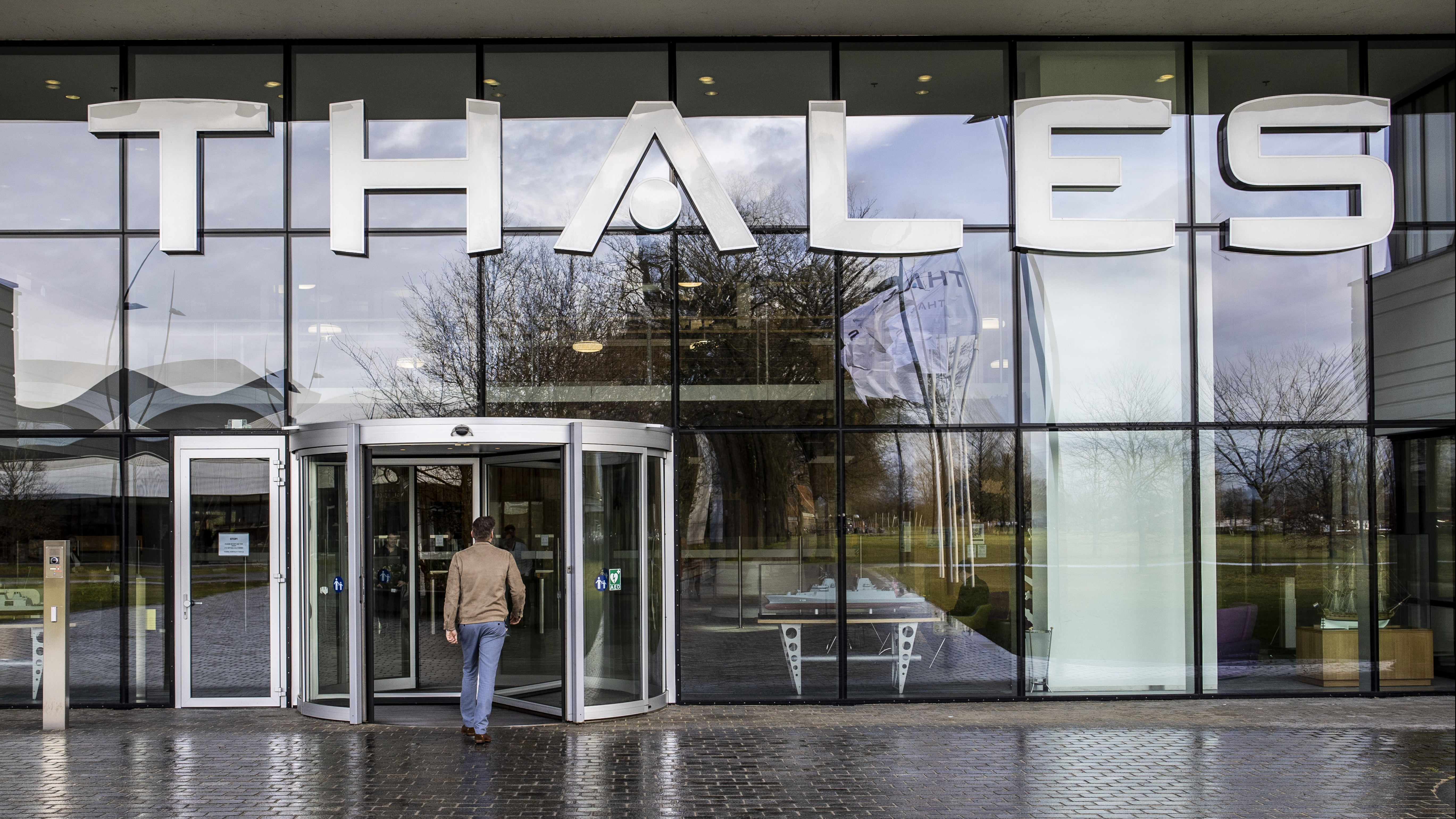 Thales in Hengelo verwacht ook komende jaren prima cijfers, maar tekort ...