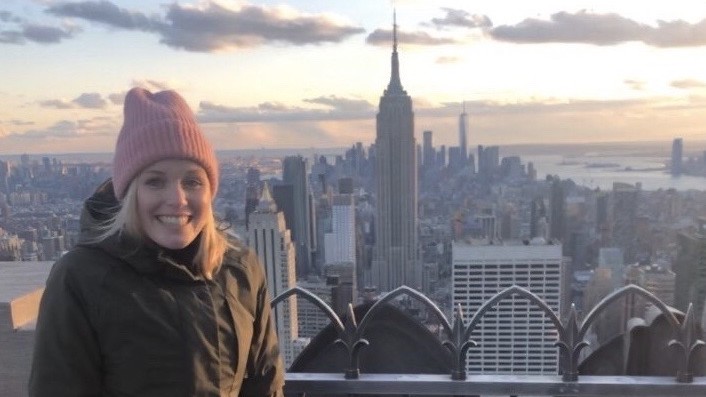 Lisa uit Axel maakt 'roerige tijden' in New York mee - Omroep Zeeland