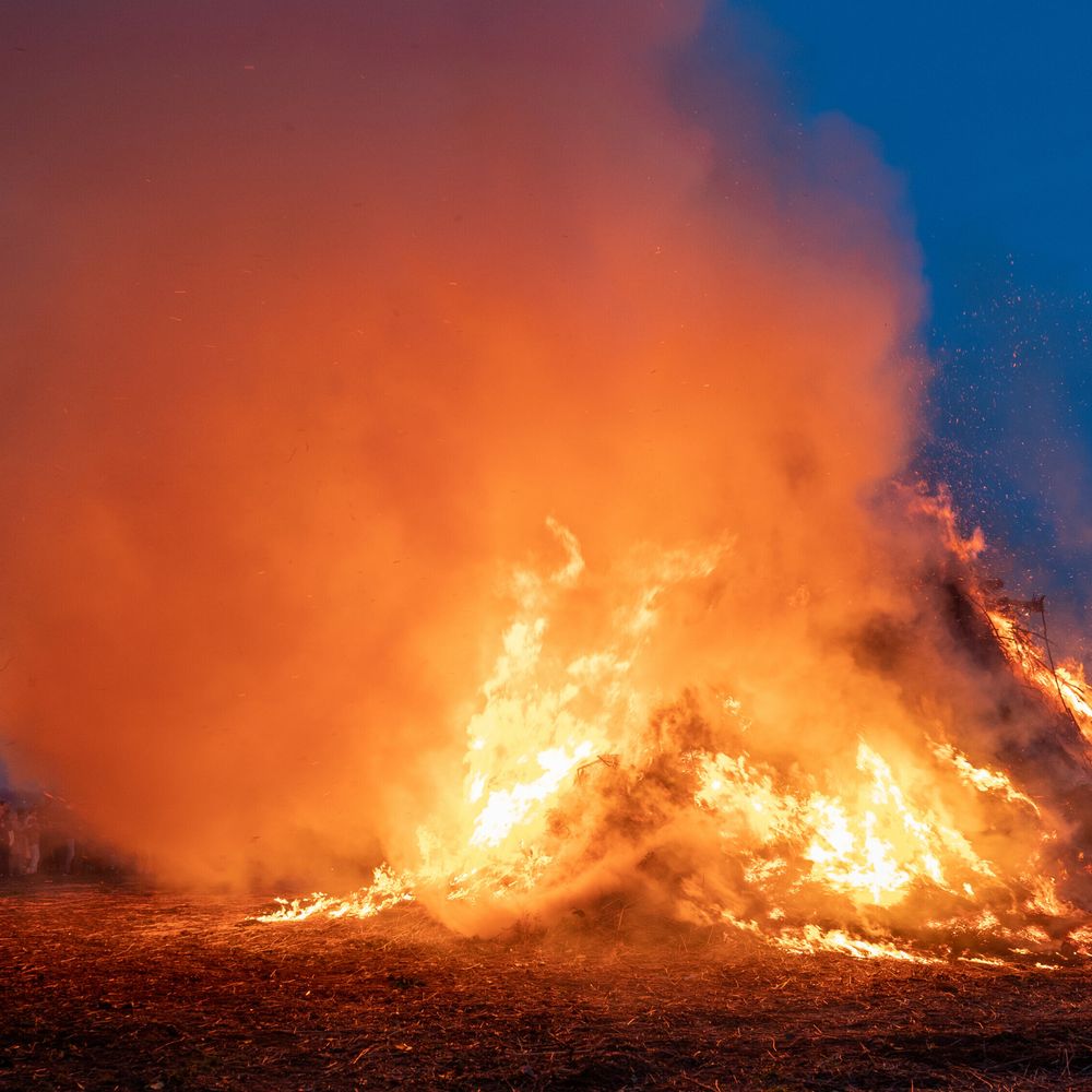 Paasvuren toch mogelijk in Drenthe: 'Meer regen dan voorspeld' - RTV ...