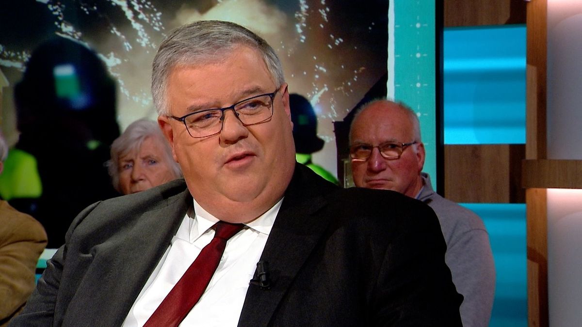 Vertrekt burgemeester Bruls naar Den Haag? 'Zeg nooit nooit' - Omroep ...