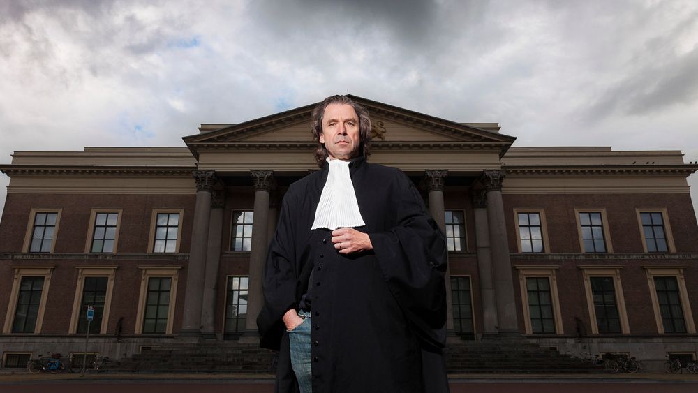 Advokaat Canoy: ''Ophâlde mei it straffen sûnder rjochter'' - Omrop Fryslân
