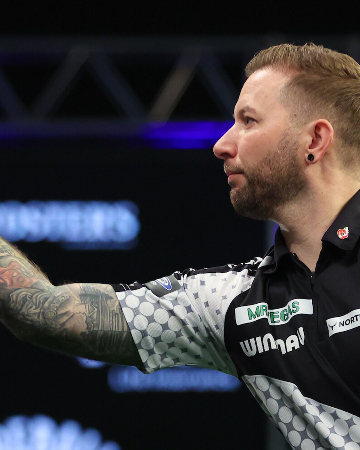 Danny Noppert makkelijk door naar kwartfinale Winmau World Masters ...