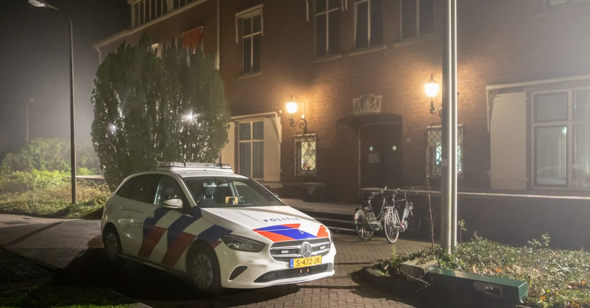 112-nieuws: Steekincident bij AZC Soestdijk | Raam en auto vernield in ...