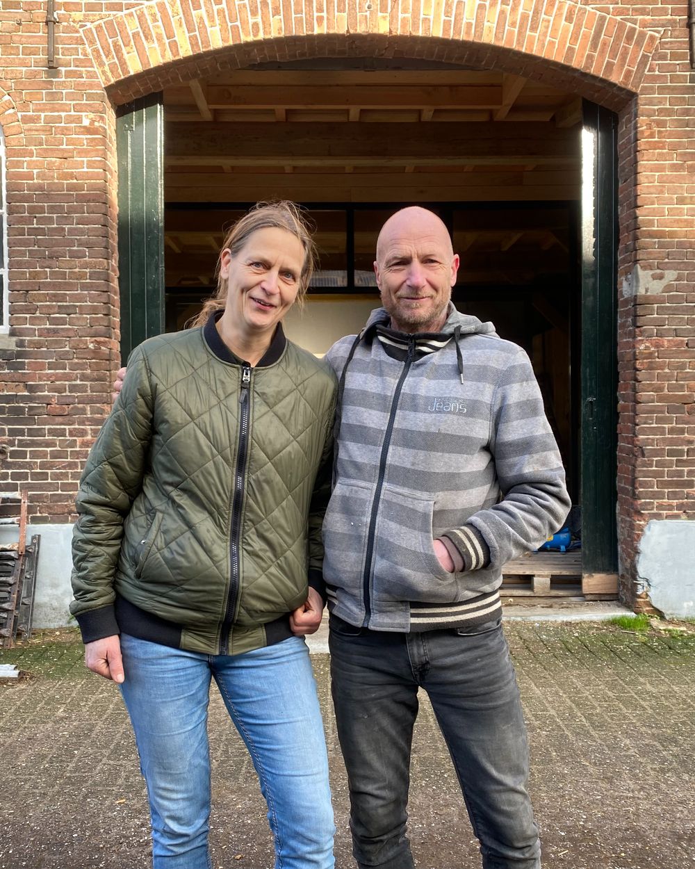 "Kiek'n in de kök'n": Maureen en Peter verbouwen boerderij om met ...