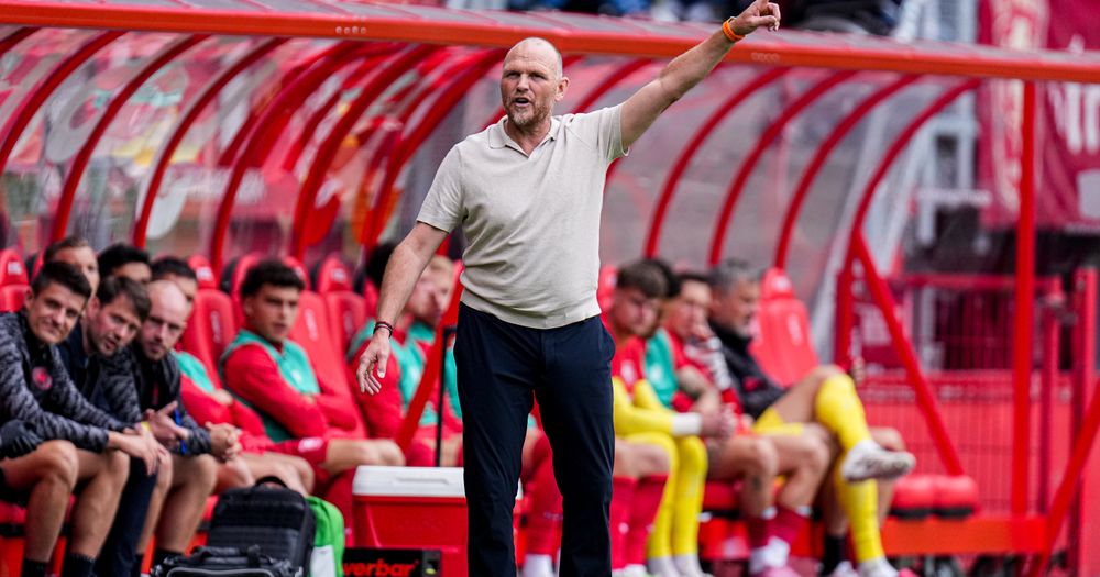 FC Twente en Joseph Oosting per direct uit elkaar - Oost
