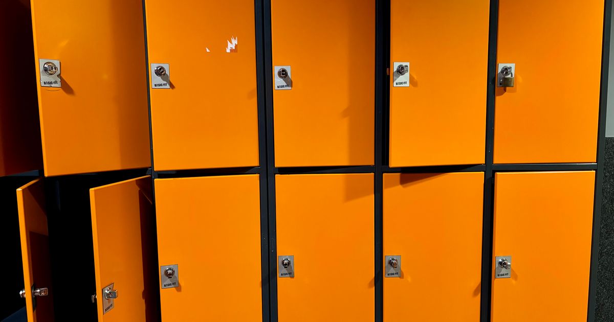 'Moderne Bonnie en Clyde' plunderen kluisjes bij Basic-Fit - Rijnmond