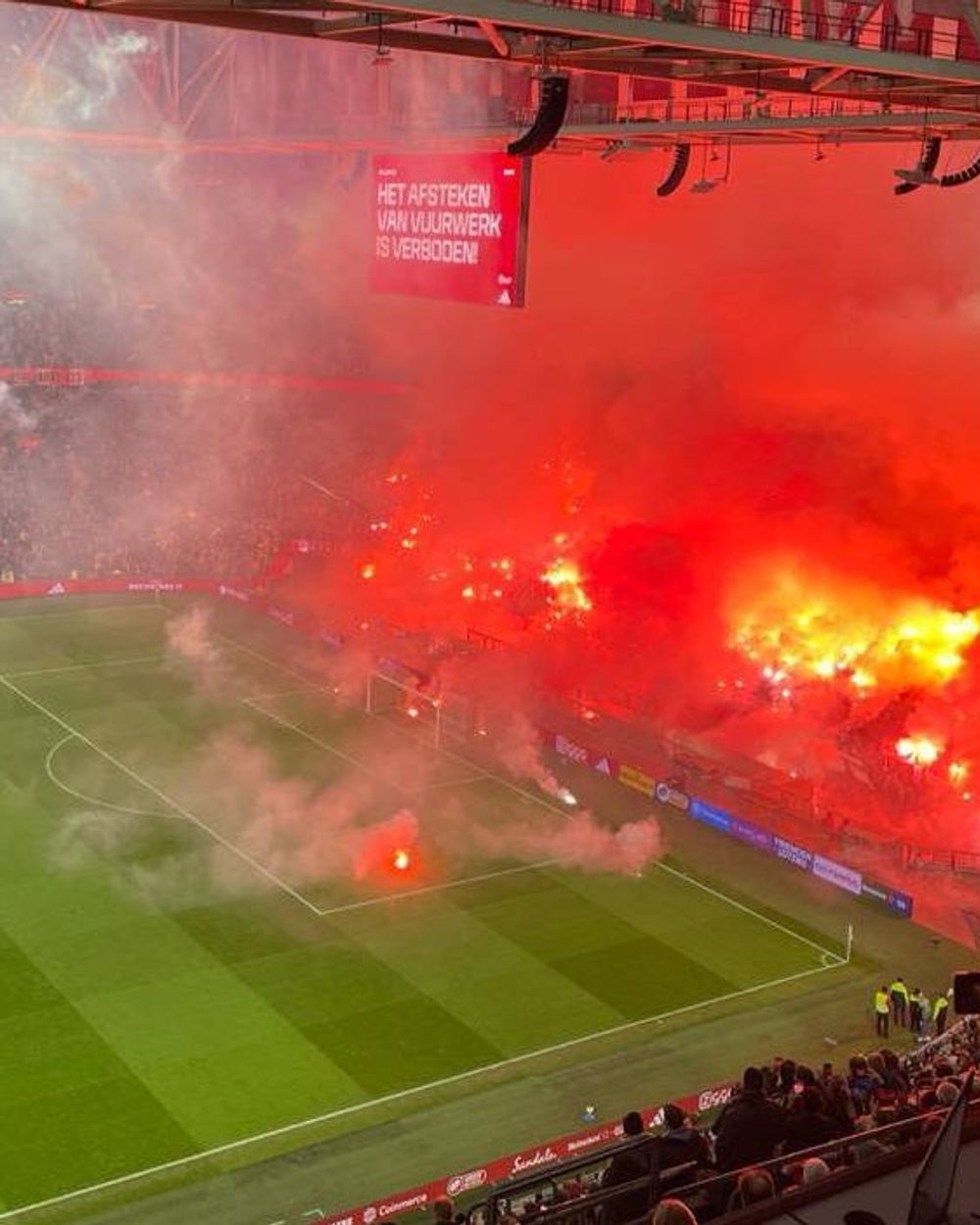 Lees terug: Vuurwerk legt duel Ajax - FC Groningen snel stil - RTV Noord