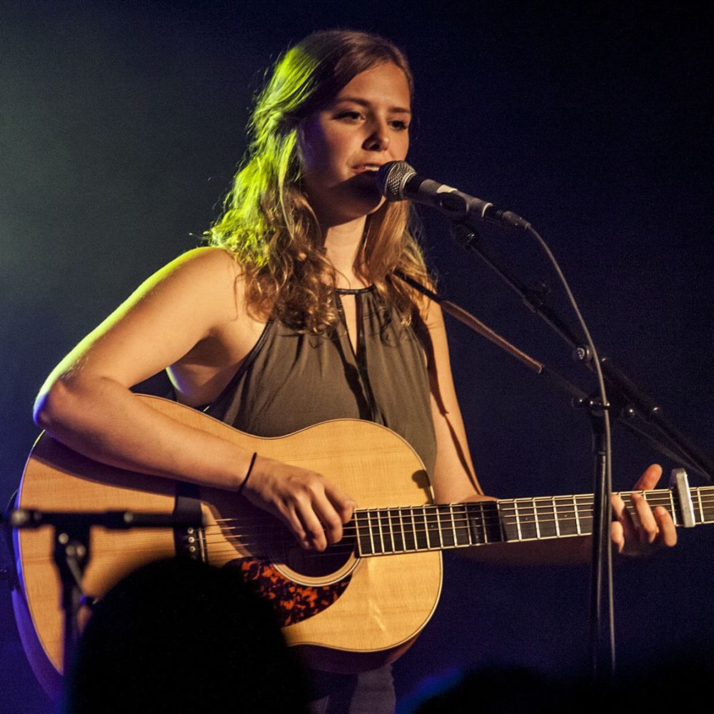 Maaike 'Dat ik je mis' Ouboter is nu 10 jaar beste singer-songwriter ...