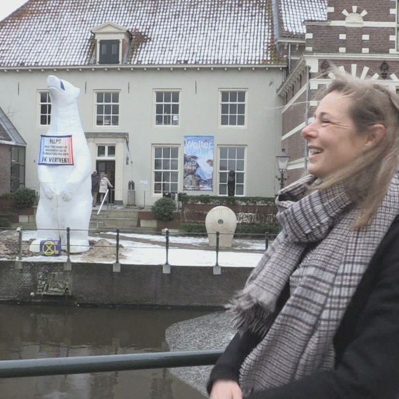 'Pissende ijsbeer' komt naar Groningen - RTV Noord