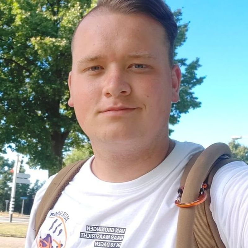 Tim (17) loopt van Groningen naar Maastricht voor KiKa - Omroep Gelderland