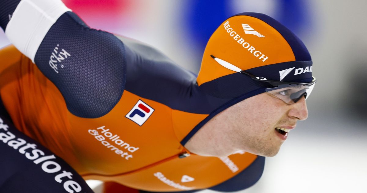 Schaatser De Boo naast het podium op tweede 500 meter; medaille voor ...