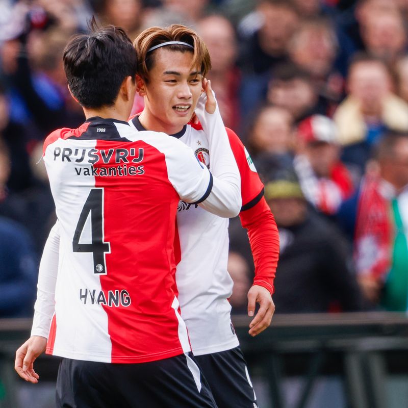 Aziatische middag in de Kuip, Feyenoord in rommelig duel langs FC Twente - Rijnmond