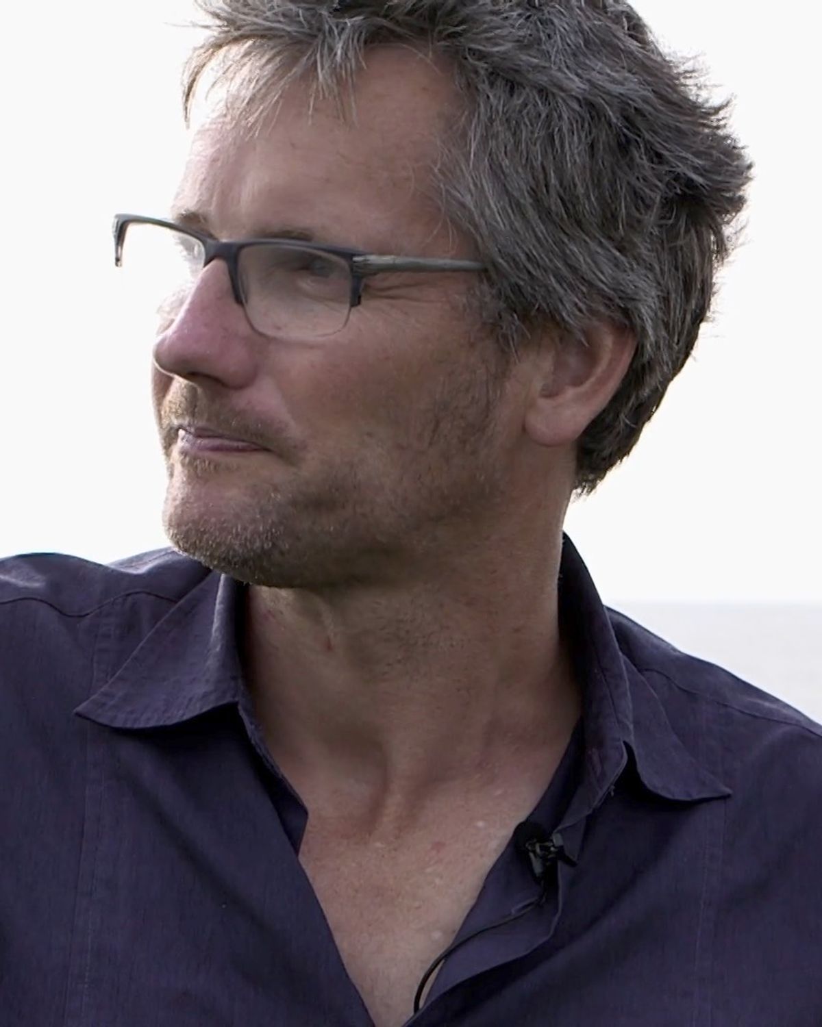 FryslânDOK: 'Fluister wind' met dichter Elmar Kuiper - Omrop Fryslân