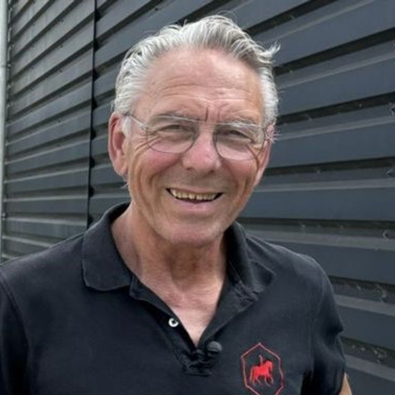 'Leunus van Lieren was een uniek mens', amazones brengen eerbetoon aan ...