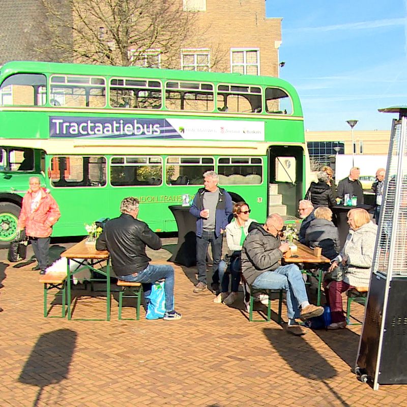 Feest in Axel, de Tractaatweg is klaar - Omroep Zeeland